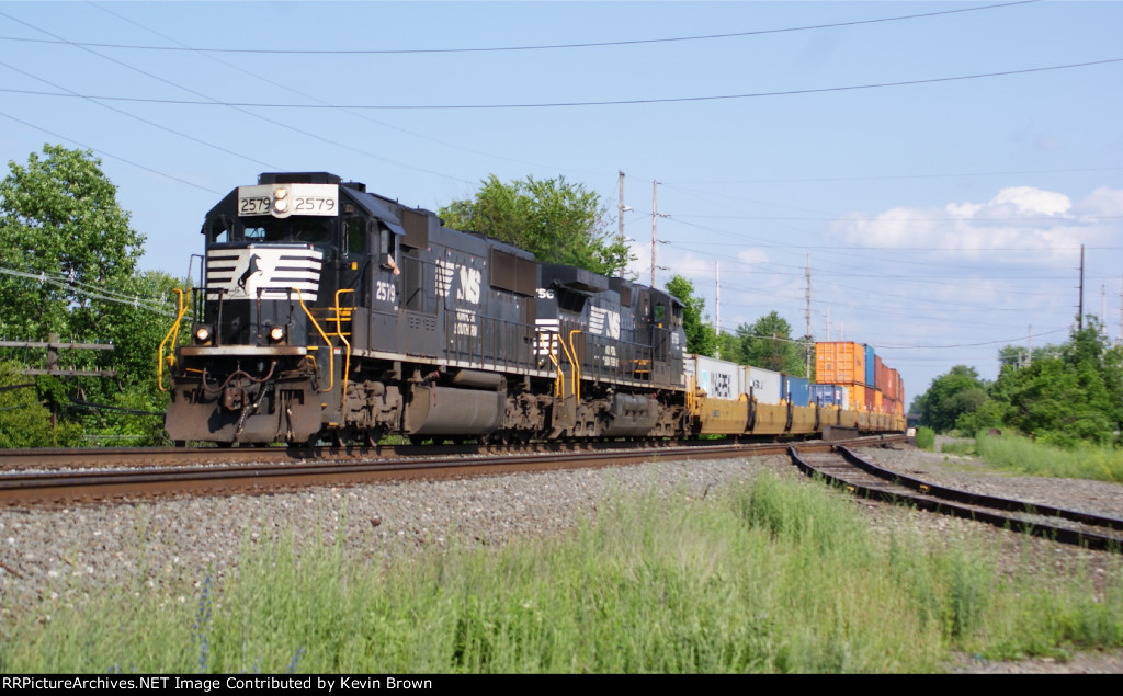 NS 2579 West